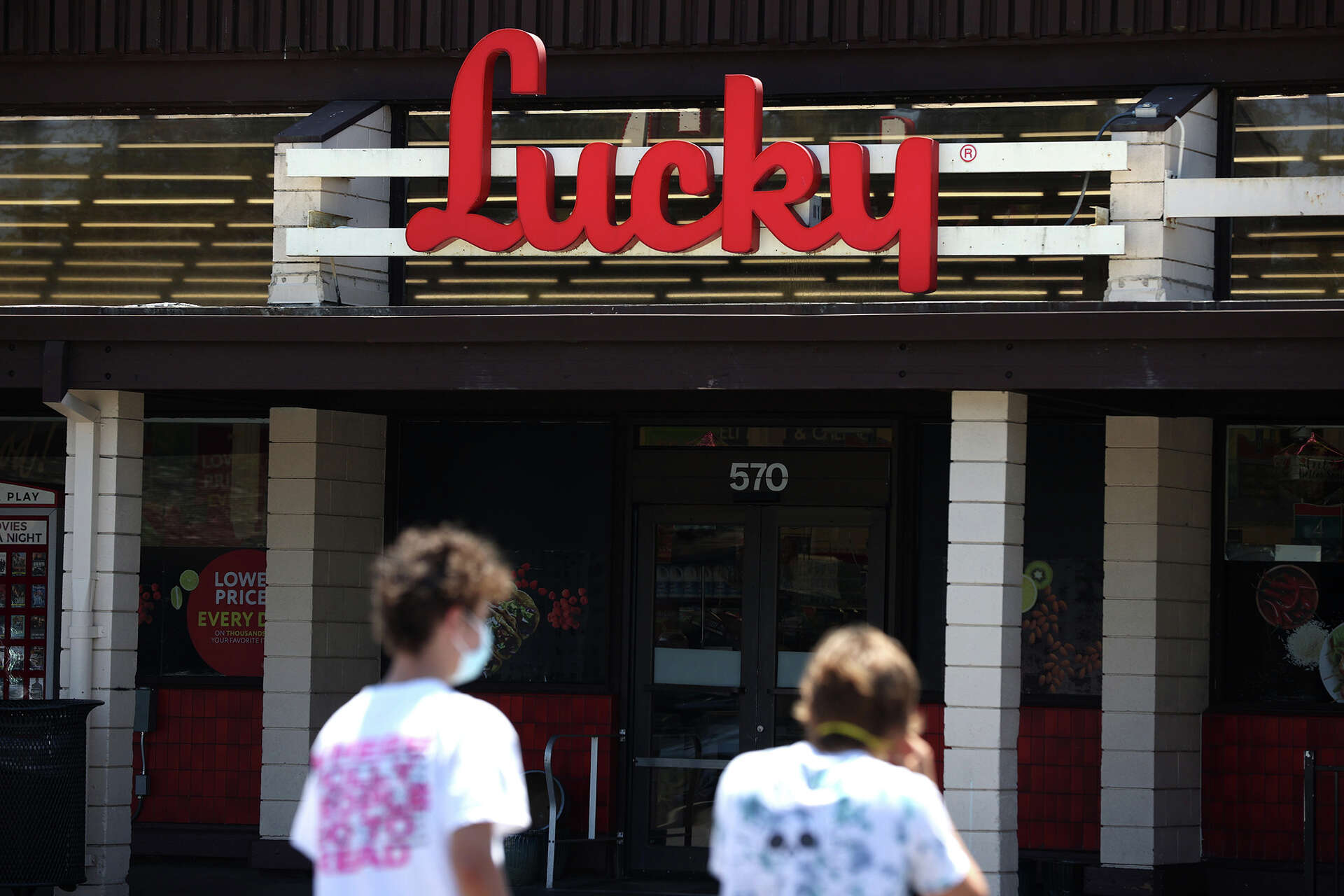 Lucky grocery store in San Francisco's Bayview opens