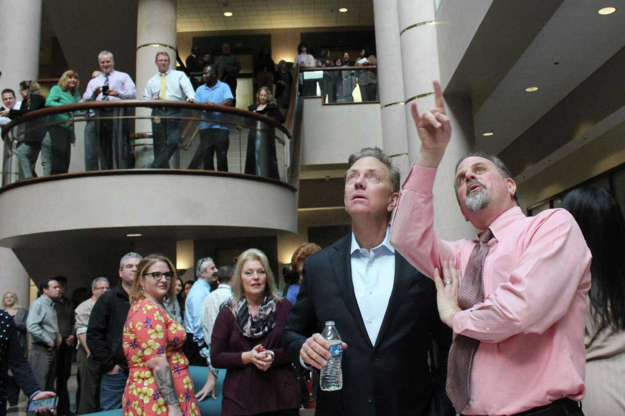 Dan Haar: Ruling may let CT state employees work from home more often ...