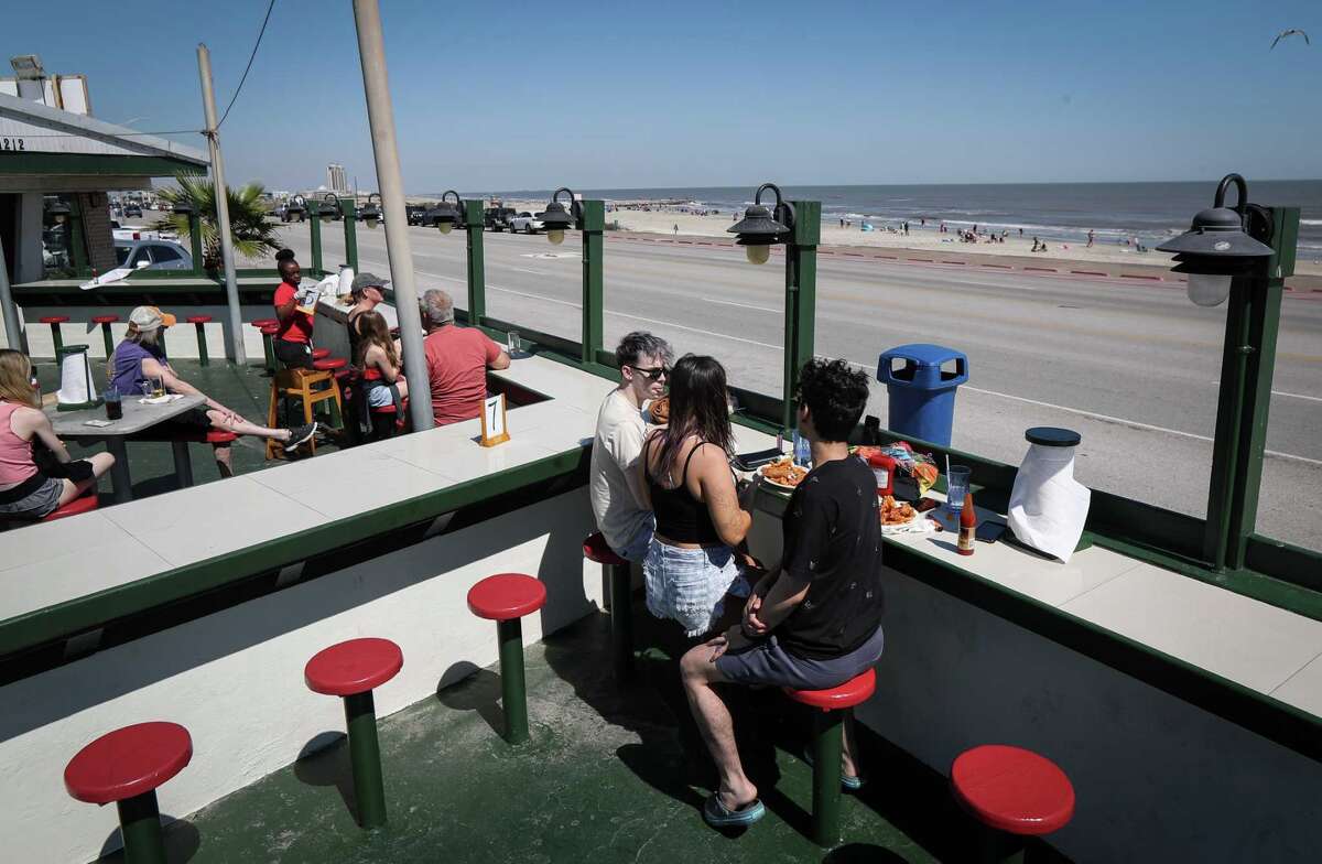 Galveston to see its biggest Spring Break yet with over 300K visitors ...