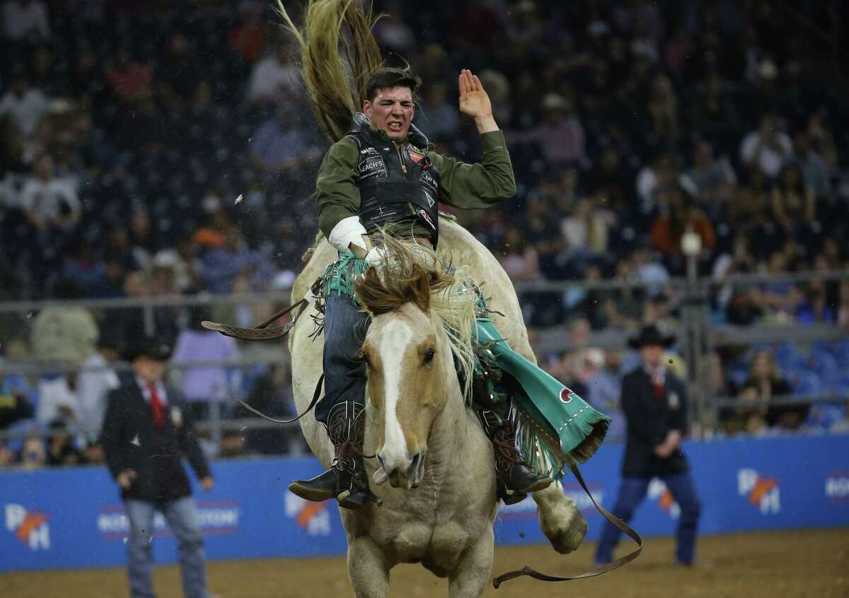 Saddle bronc rider Wyatt Casper wins RodeoHouston Wild Card