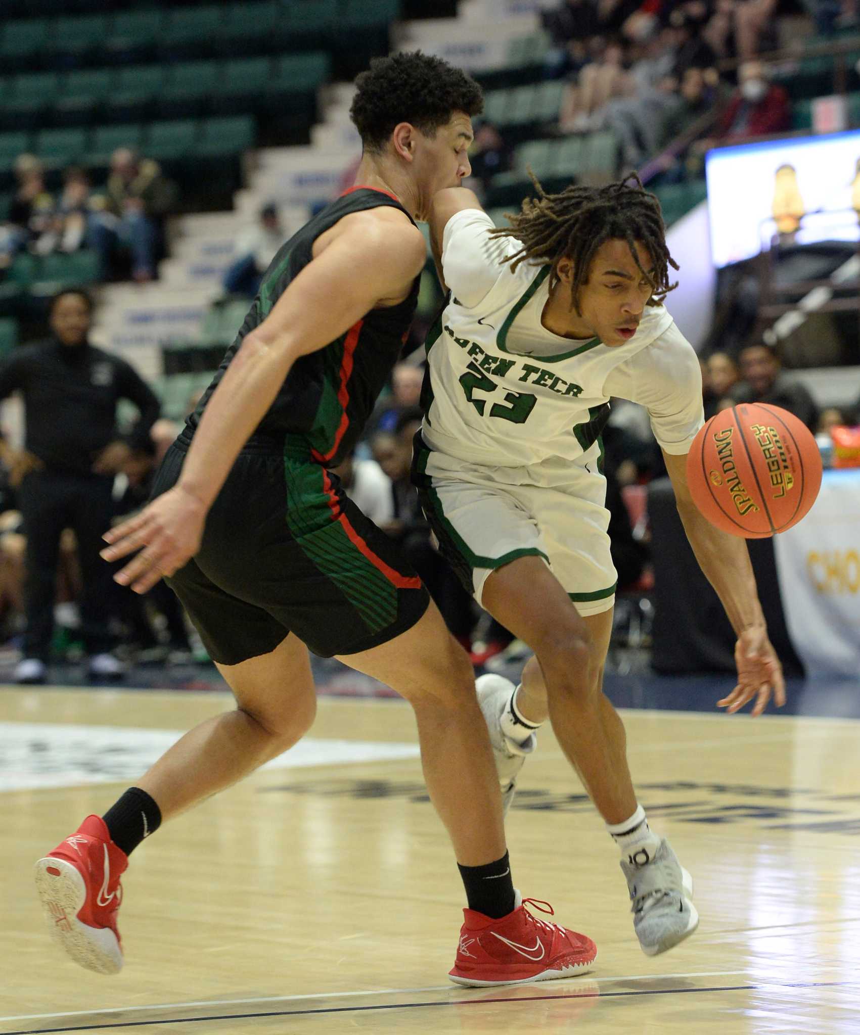 Green Tech boys' basketball delivers at both ends in routing Jamestown