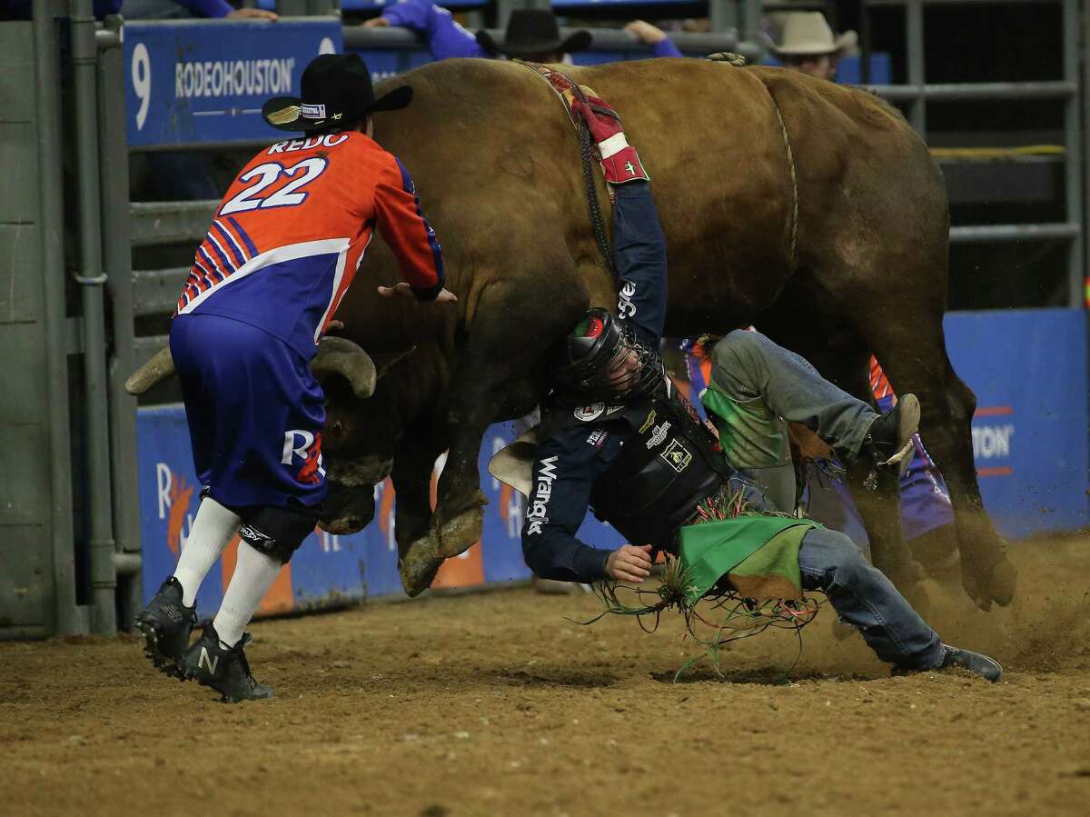Saddle bronc rider Wyatt Casper wins RodeoHouston Wild Card
