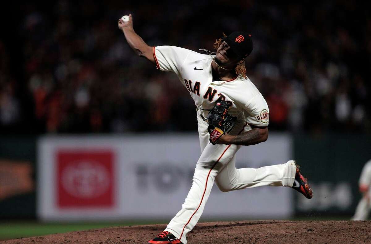 Doval, McGee and Rogers give Giants three very different options to close