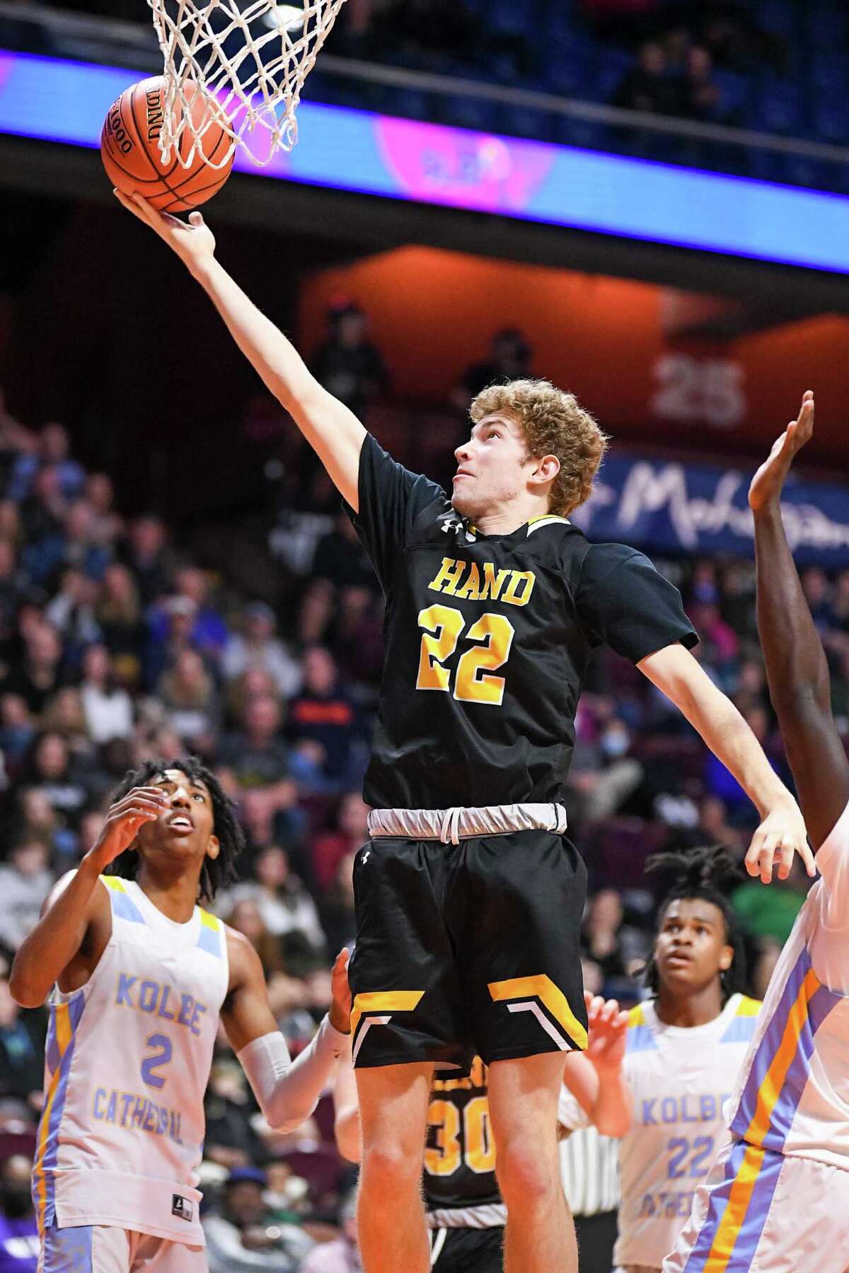 Hand boys basketball wins first state title, smothers Kolbe Cathedral ...