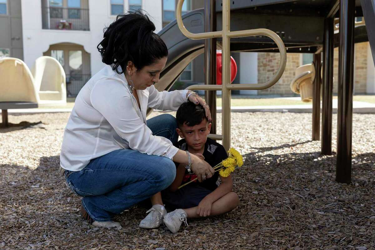 ‘The struggle is real’ — San Antonio residents make less than the rest ...