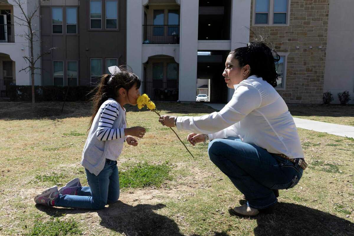 ‘The struggle is real’ — San Antonio residents make less than the rest ...
