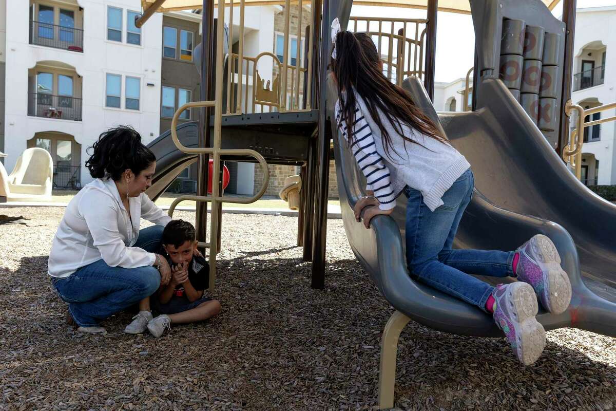 ‘The struggle is real’ — San Antonio residents make less than the rest ...