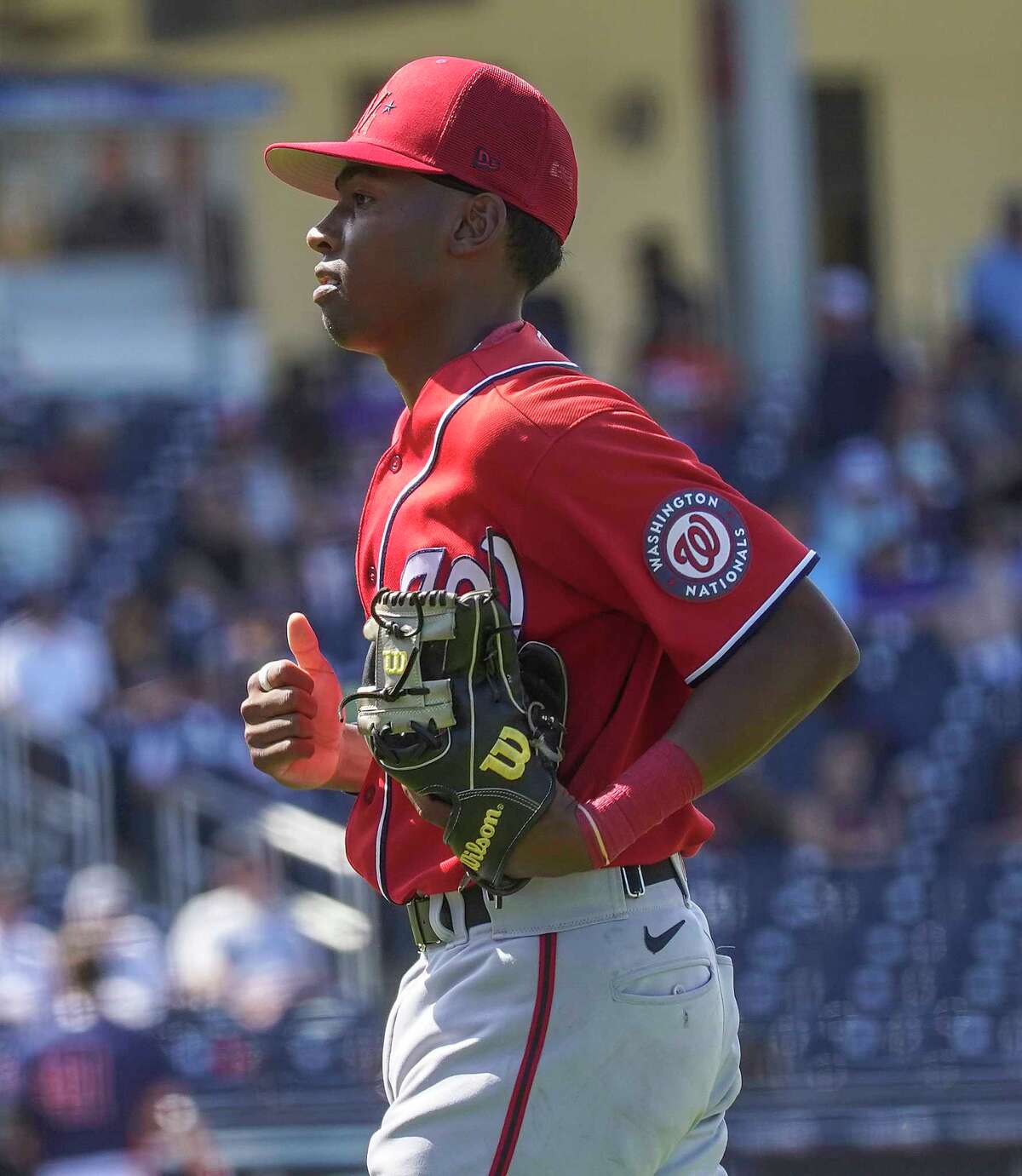Astros manager Dusty Baker shares special moment with son Darren at ...