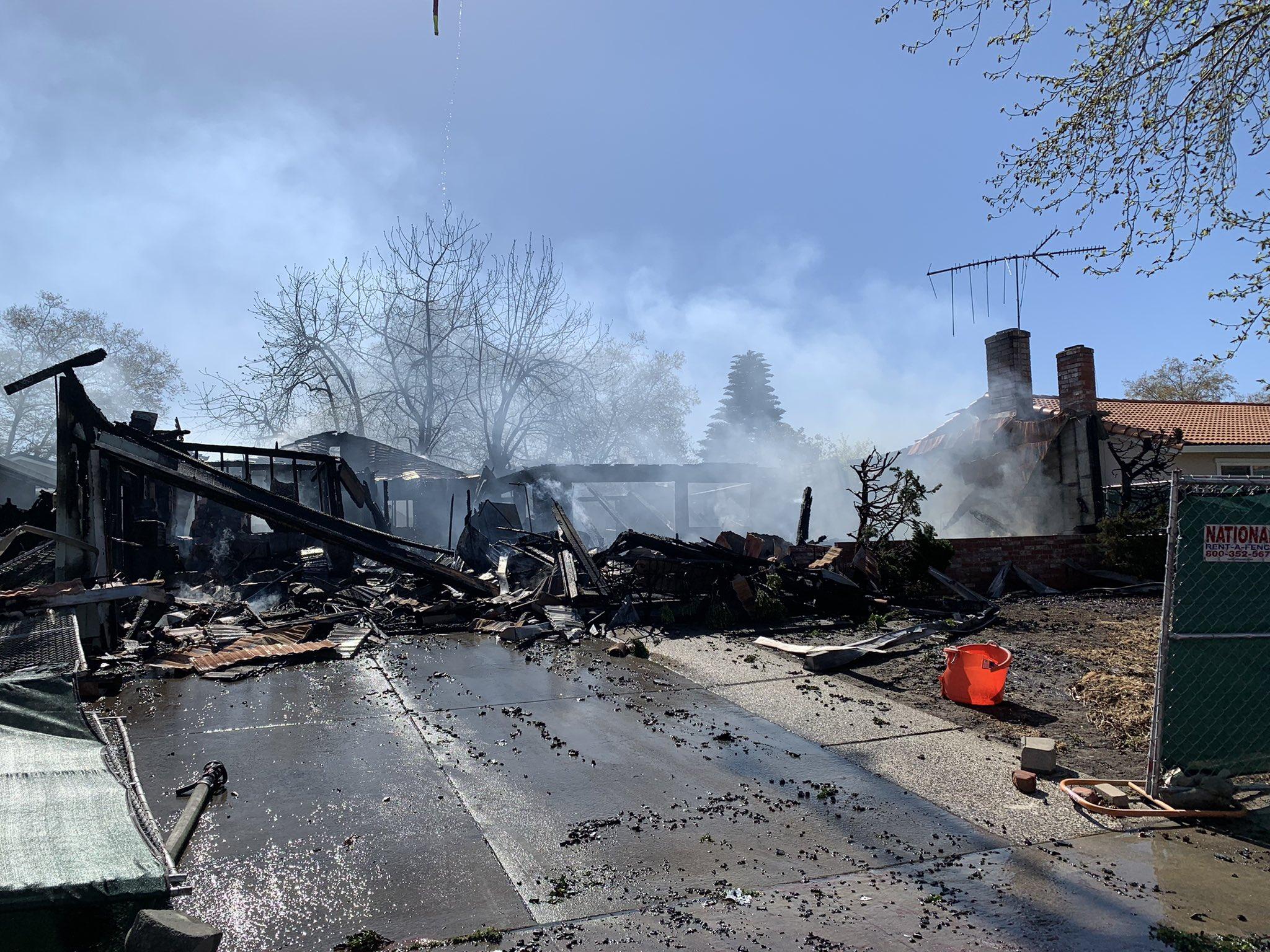 San Jose fire kills 1, burns home to the ground