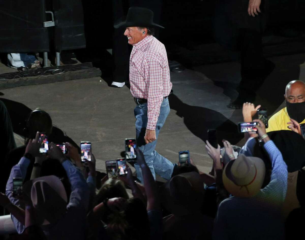 Sun sets on a successful return of Houston Rodeo season