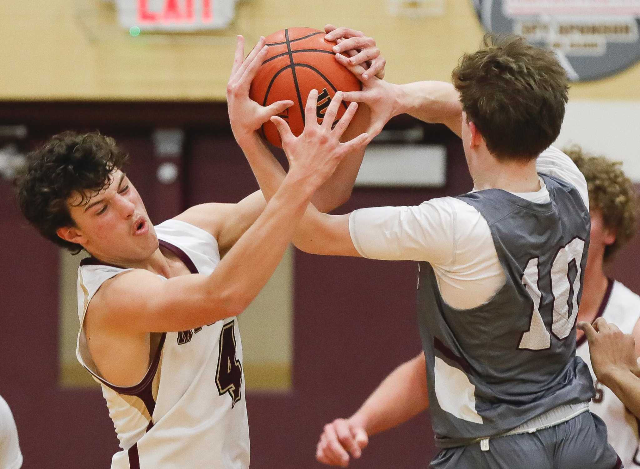 In playoff return, Magnolia West places four on 19-5A teams