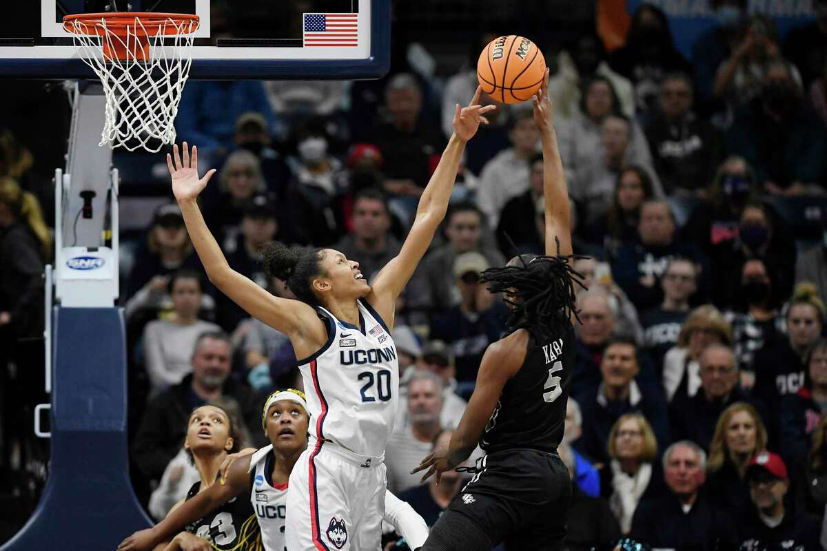 UConn's Olivia Nelson-Ododa back in Connecticut with WNBA's Sun