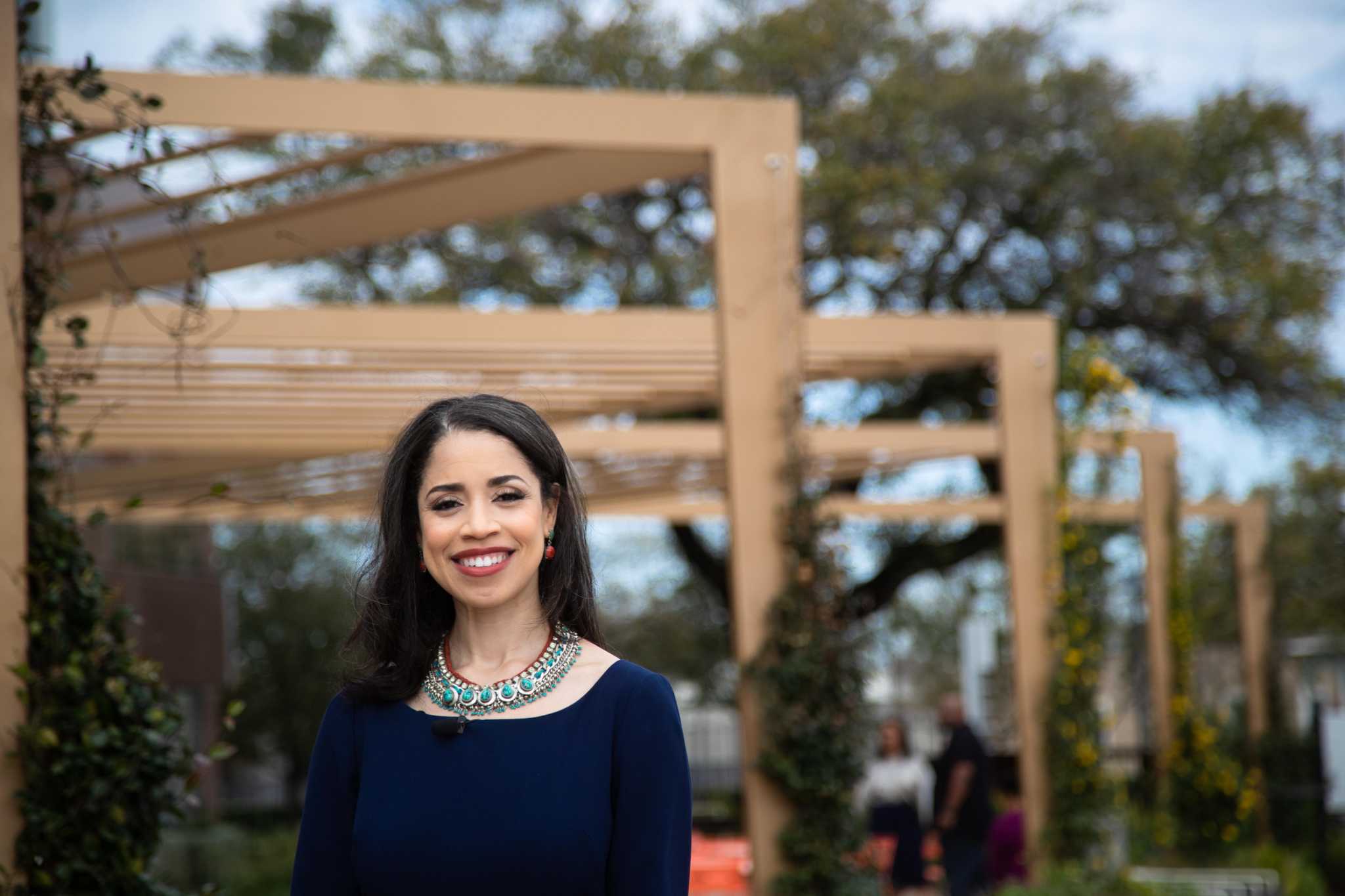 Former Houston Council member Amanda Edwards announces run for mayor in ...