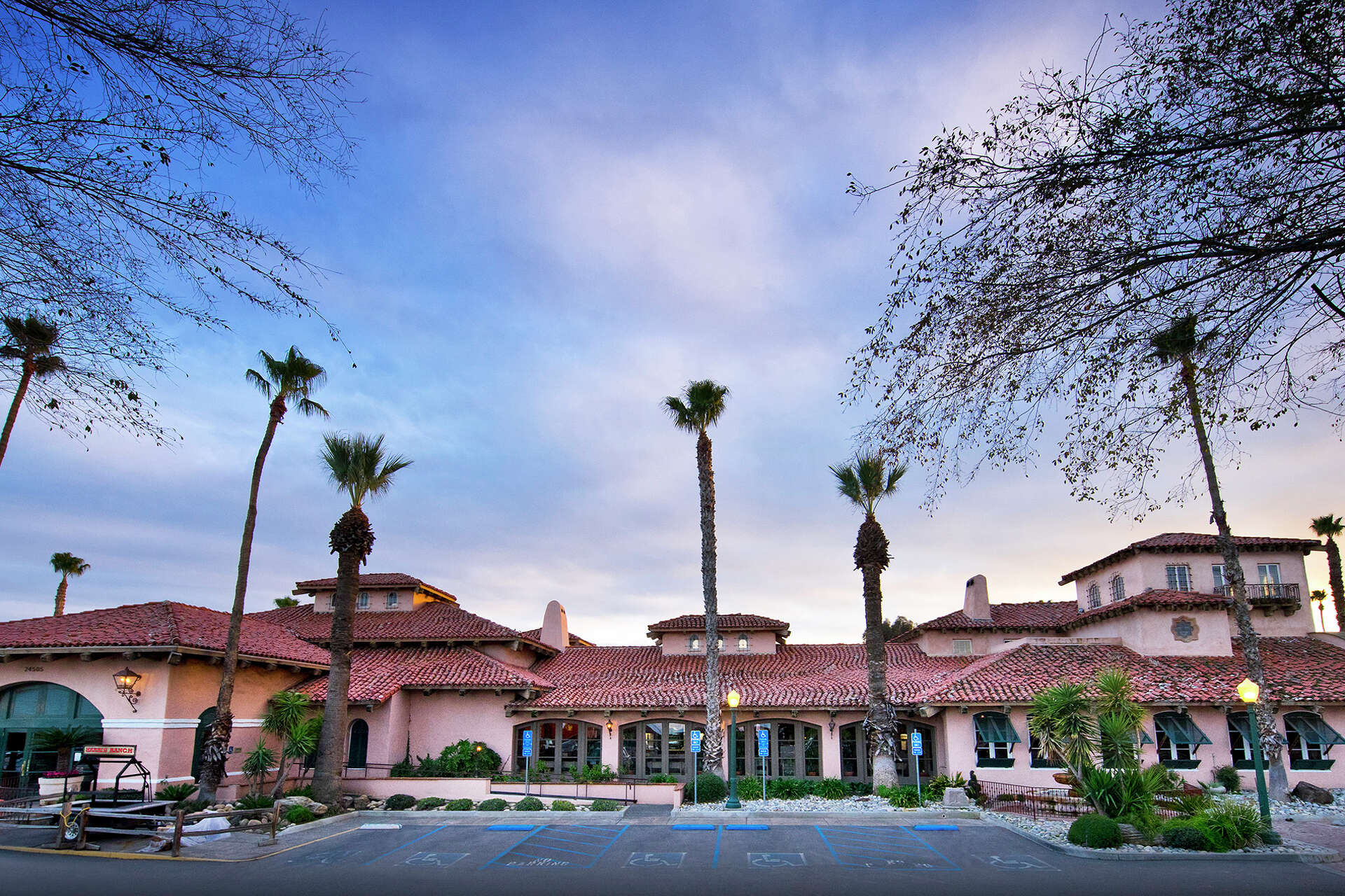 I-5 icon Harris Ranch changes to meet changing tastes