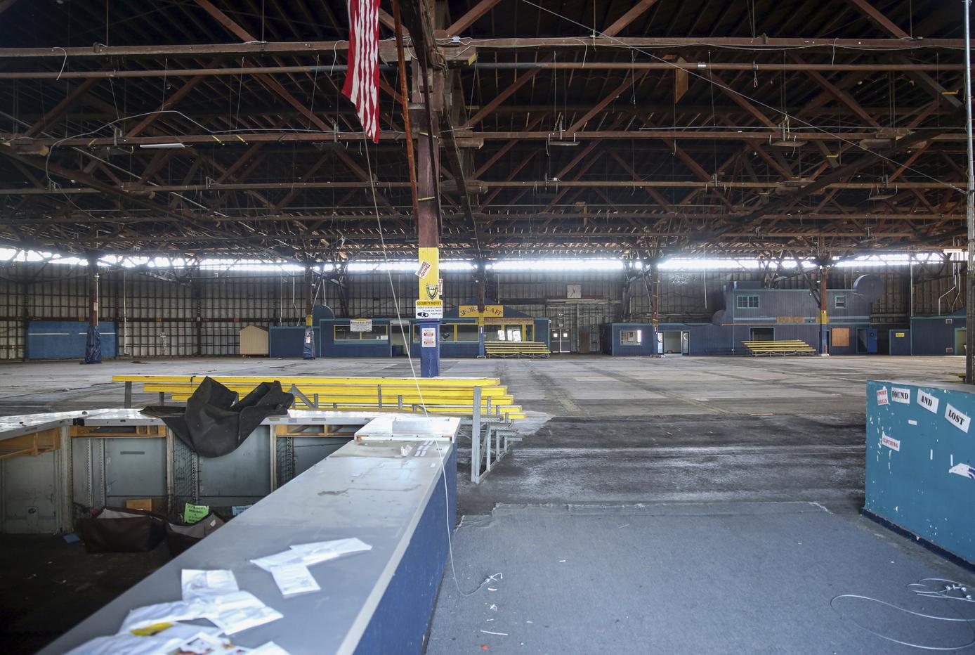 Why the last S.F. arena to host NCAA Tournament now sits idle on Mare ...