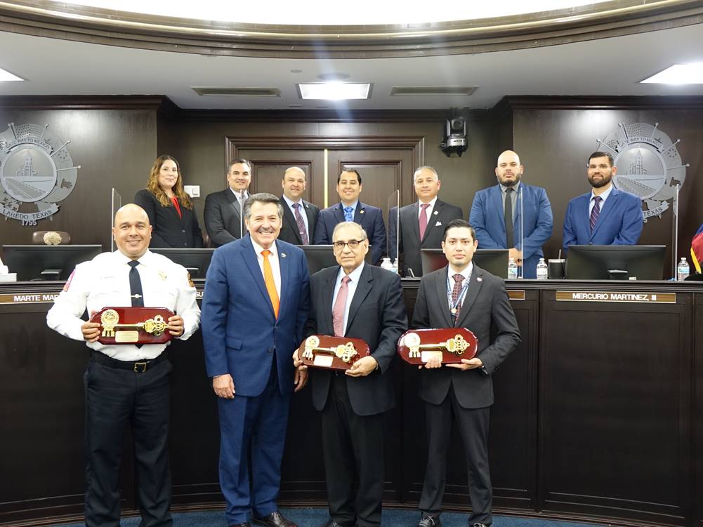 Laredo medical leaders honored, new COVID variant discussed