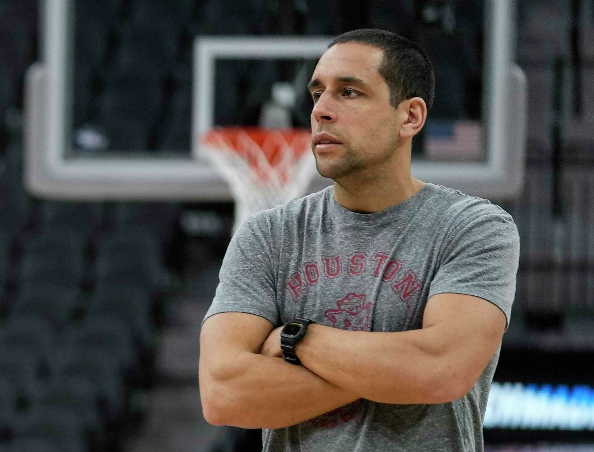 UH basketball: Kellen Sampson happy new deal firms up succession plan