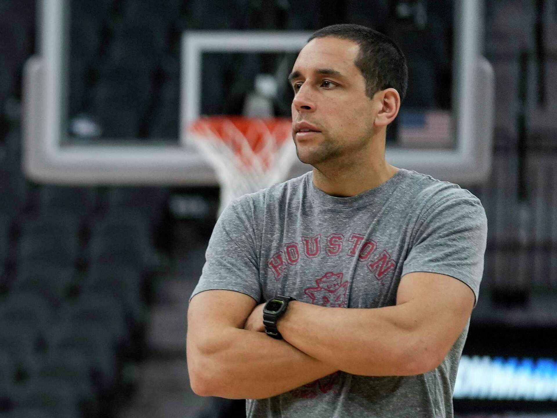 UH basketball: Kellen Sampson happy new deal firms up succession plan