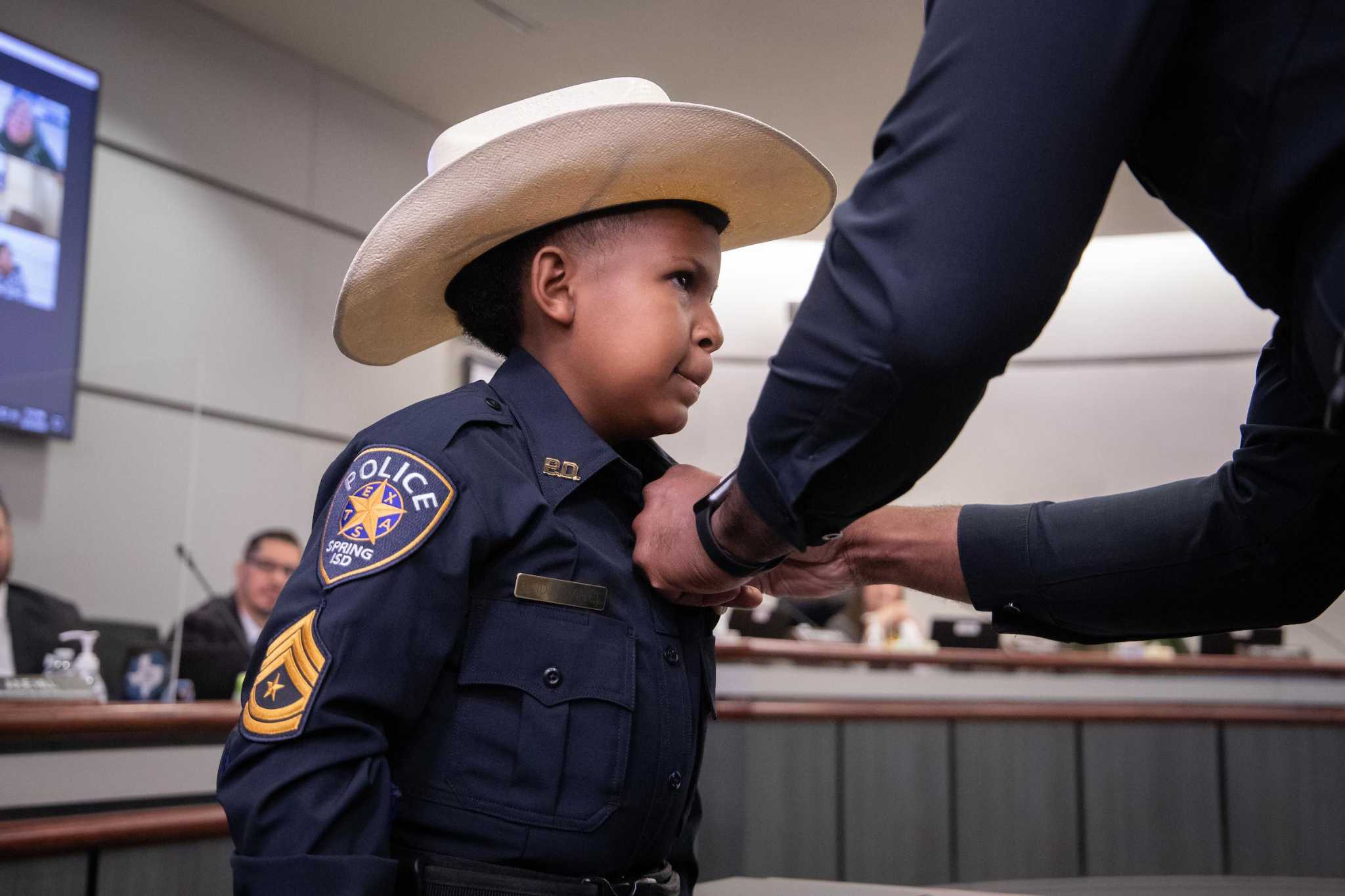 10-year-old cancer patient becomes honorary Spring ISD police officer