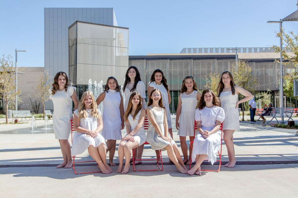 Midland Symphony Guild Freshman and Belles to be