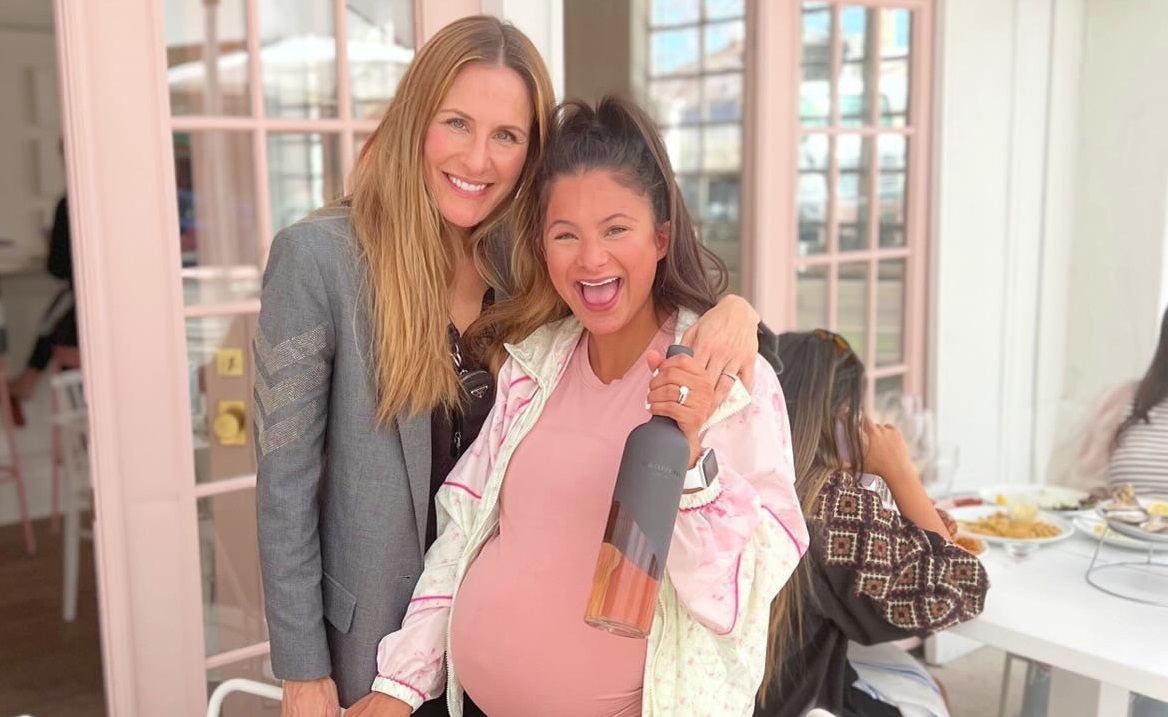 Emily Strayer of The Chicks stopped by popular San Antonio spot