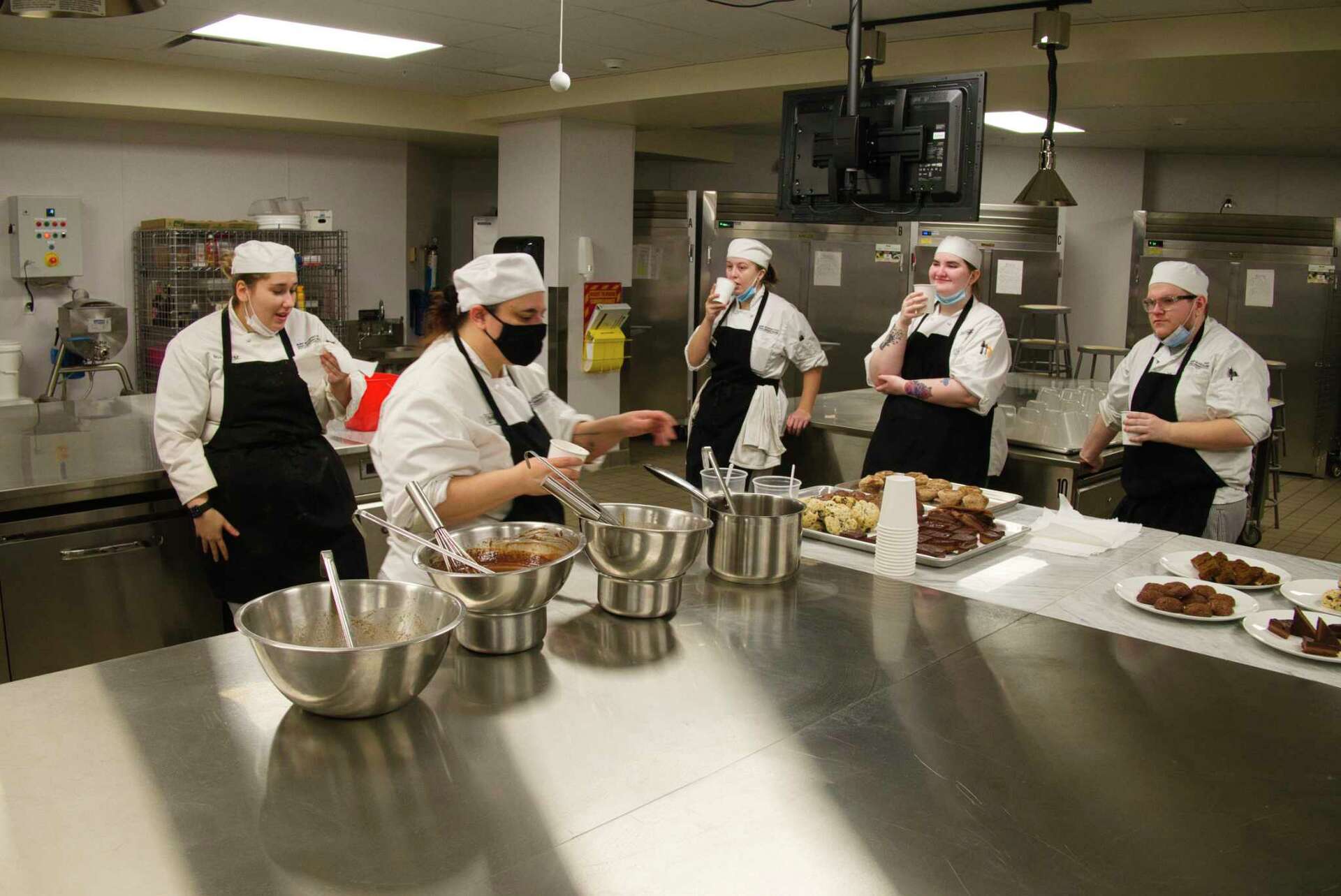 SUNY enrollment ticks up, but still well below governor's goal