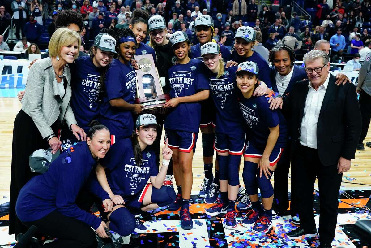 UConn women’s basketball team regroups after Dorka Juhász injured: ‘Get ...