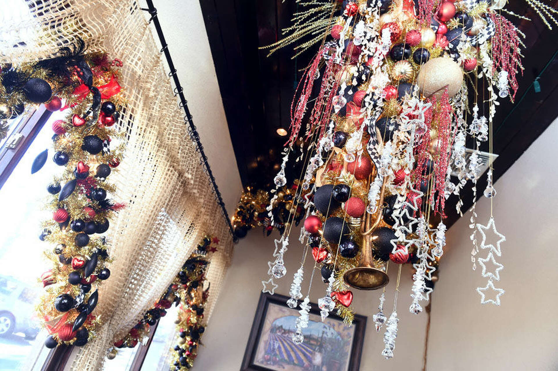 Cava Restaurant holiday display is back, with thousands of lights