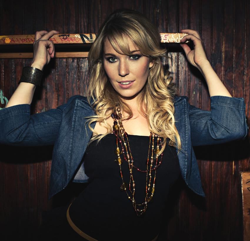 Chamard Vineyards' Music Fest Sunday Stars Country Artist Nicole ...