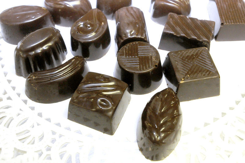 Dutch Shop, a Holiday Mecca in Litchfield, Making Chocolates With ...