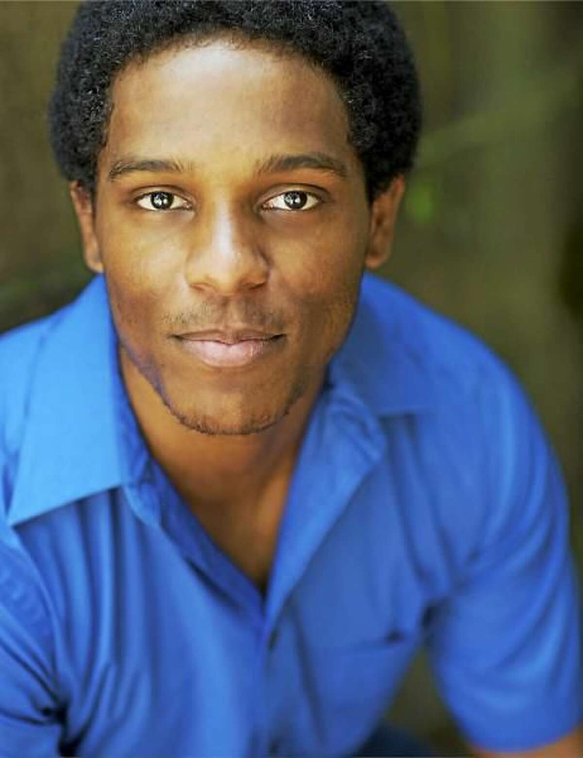 Avon Native in Cast of Terrific "Fences" at Long Wharf Theatre in New Haven