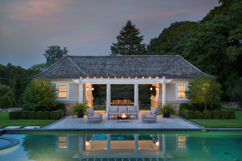 Simple New Canaan Pool House Deserves Honorable Mention at Awards
