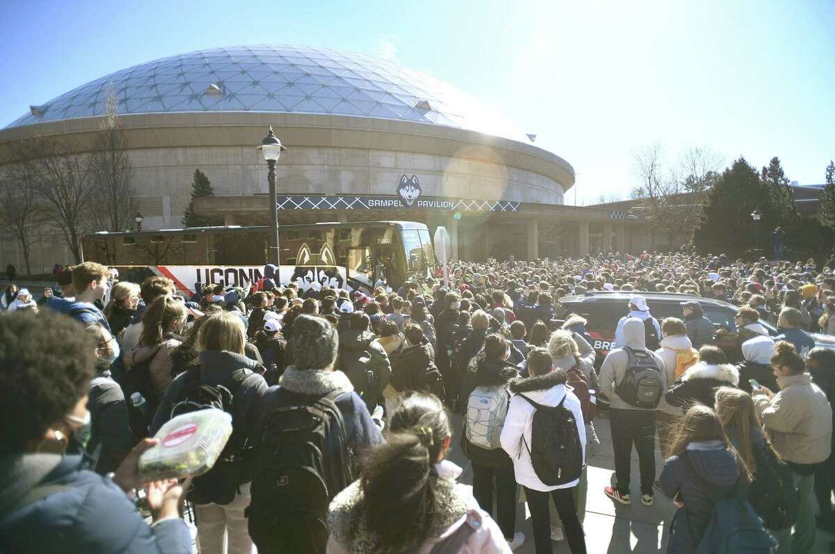UConn women’s basketball heads to Final Four after campus sendoff in ...
