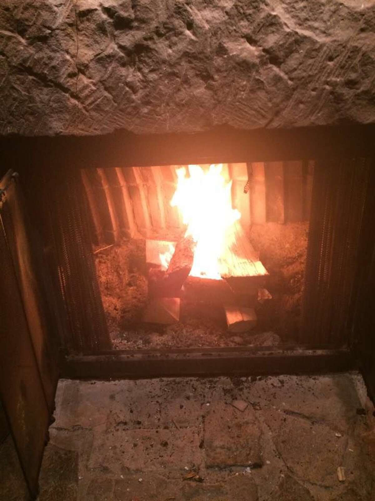 Best Fireside Dining to Warm Up Cold Connecticut Nights: 16 ‘Hotspots’