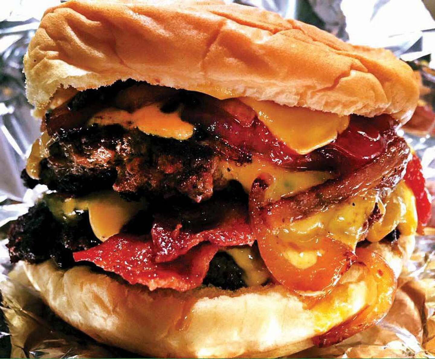 The 20 Best Burger Places in Connecticut