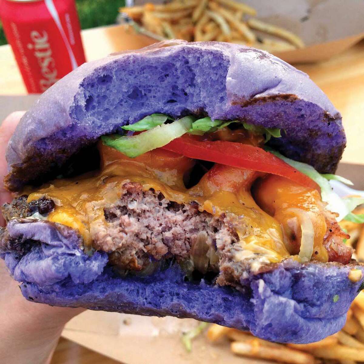 The 20 Best Burger Places in Connecticut