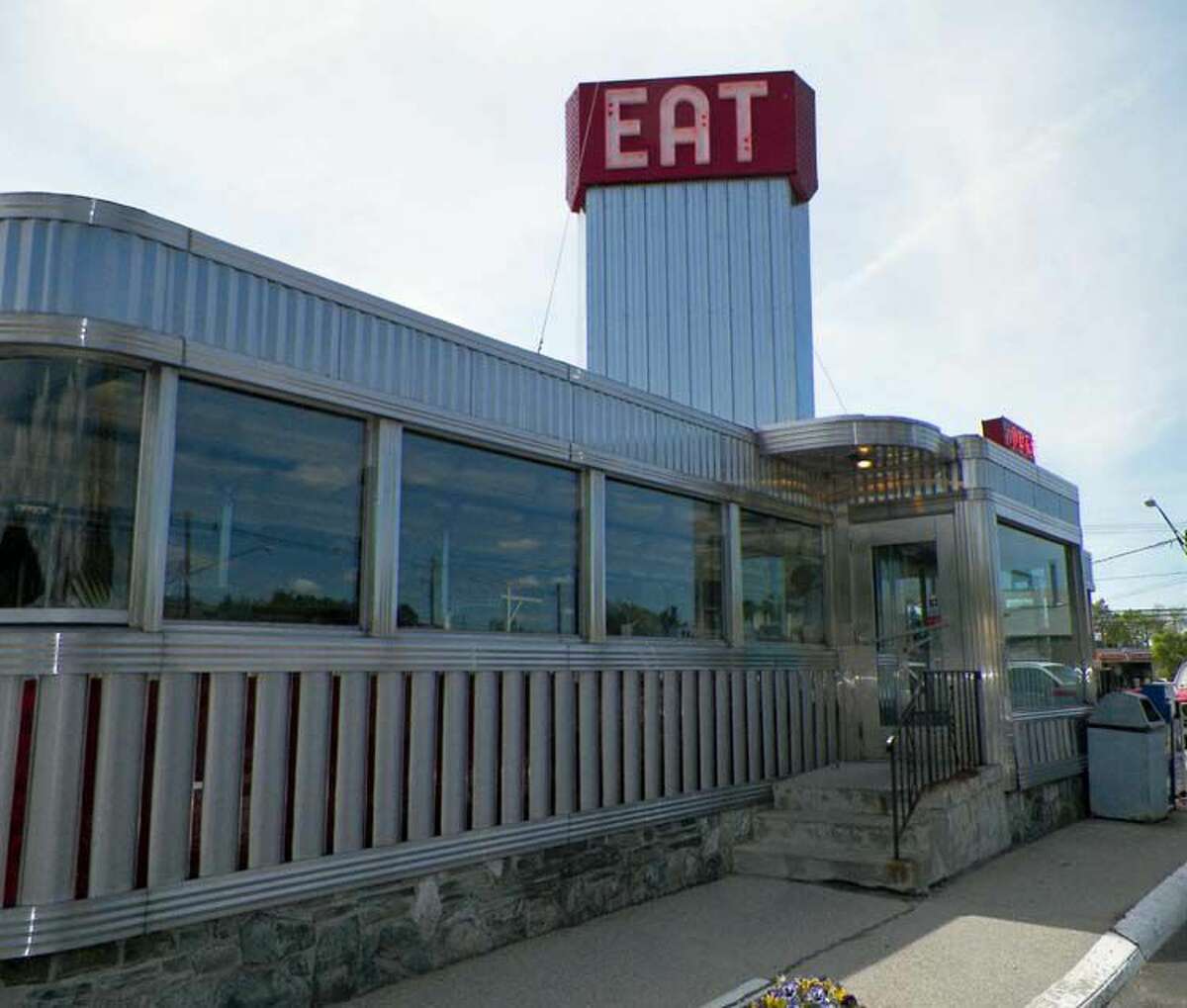 Connecticut's Best Diners: 22 Great Greasy Spoons