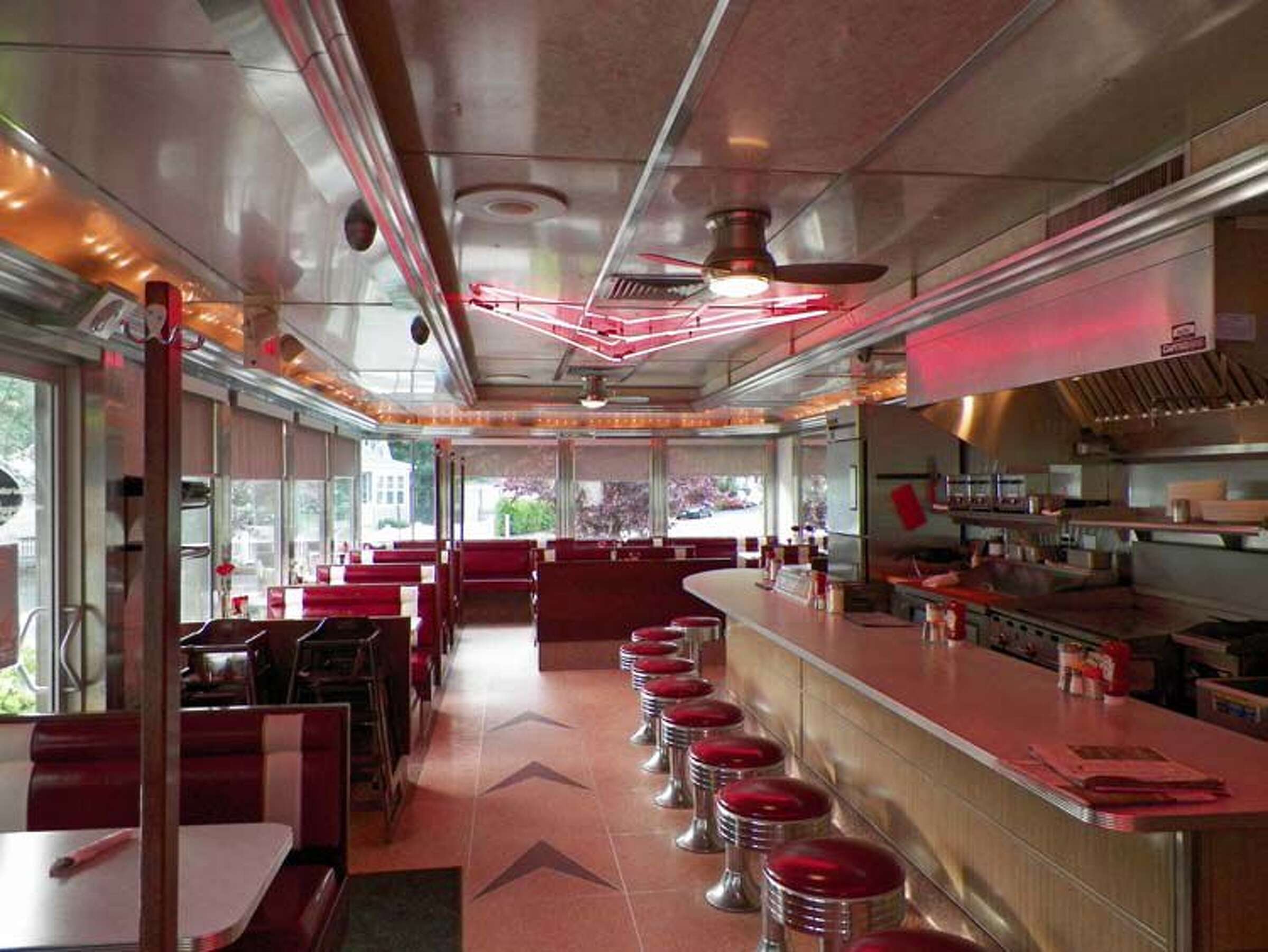 Connecticut's Best Diners: 22 Great Greasy Spoons