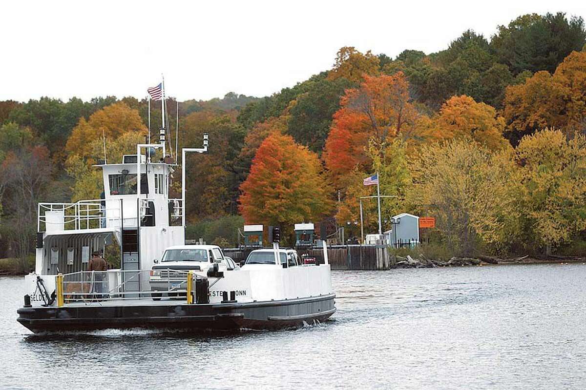 Best Fall Foliage Spots in Connecticut & Beyond