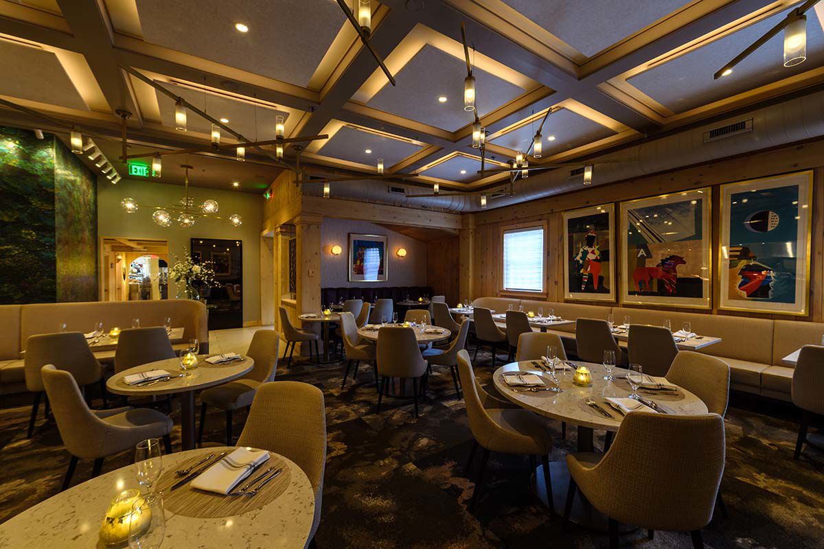 Vyne in Middlebury Combines King-Size Classics with a Modern Setting