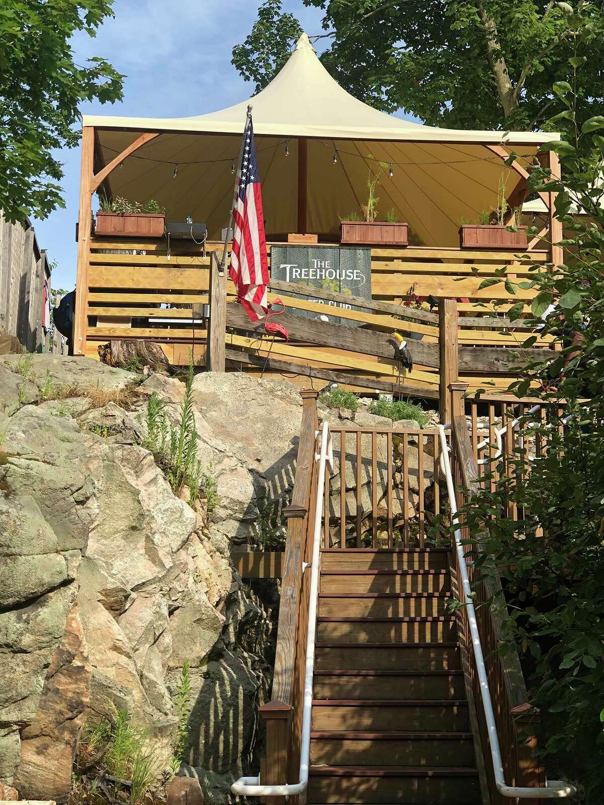 The best spots for outdoor dining in Connecticut: On the water, in the ...