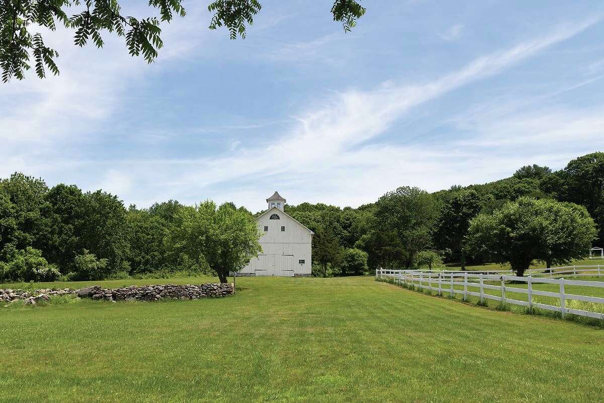 The historic Ripley Tainter House celebrates a couple’s love of old and new