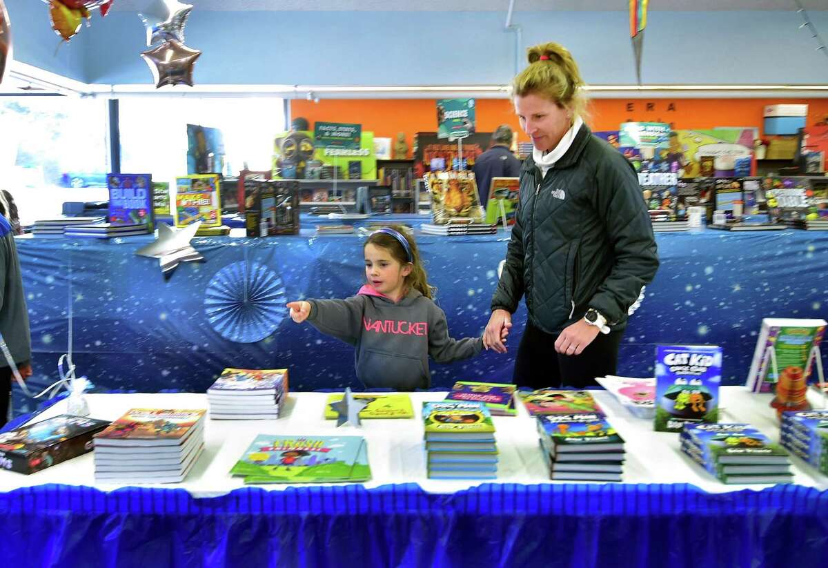 In photos: Book fair at Ox Ridge School in Darien is out of this world