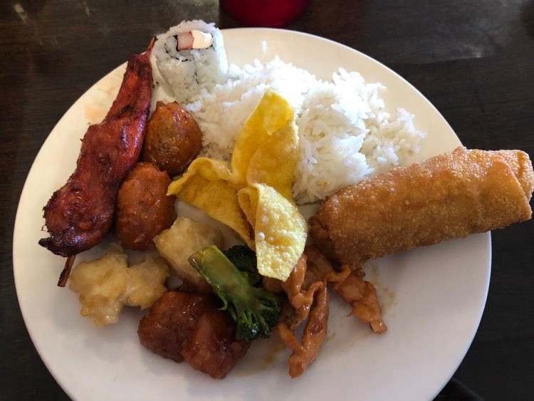 Out to Lunch with Tori: Golden Buffet