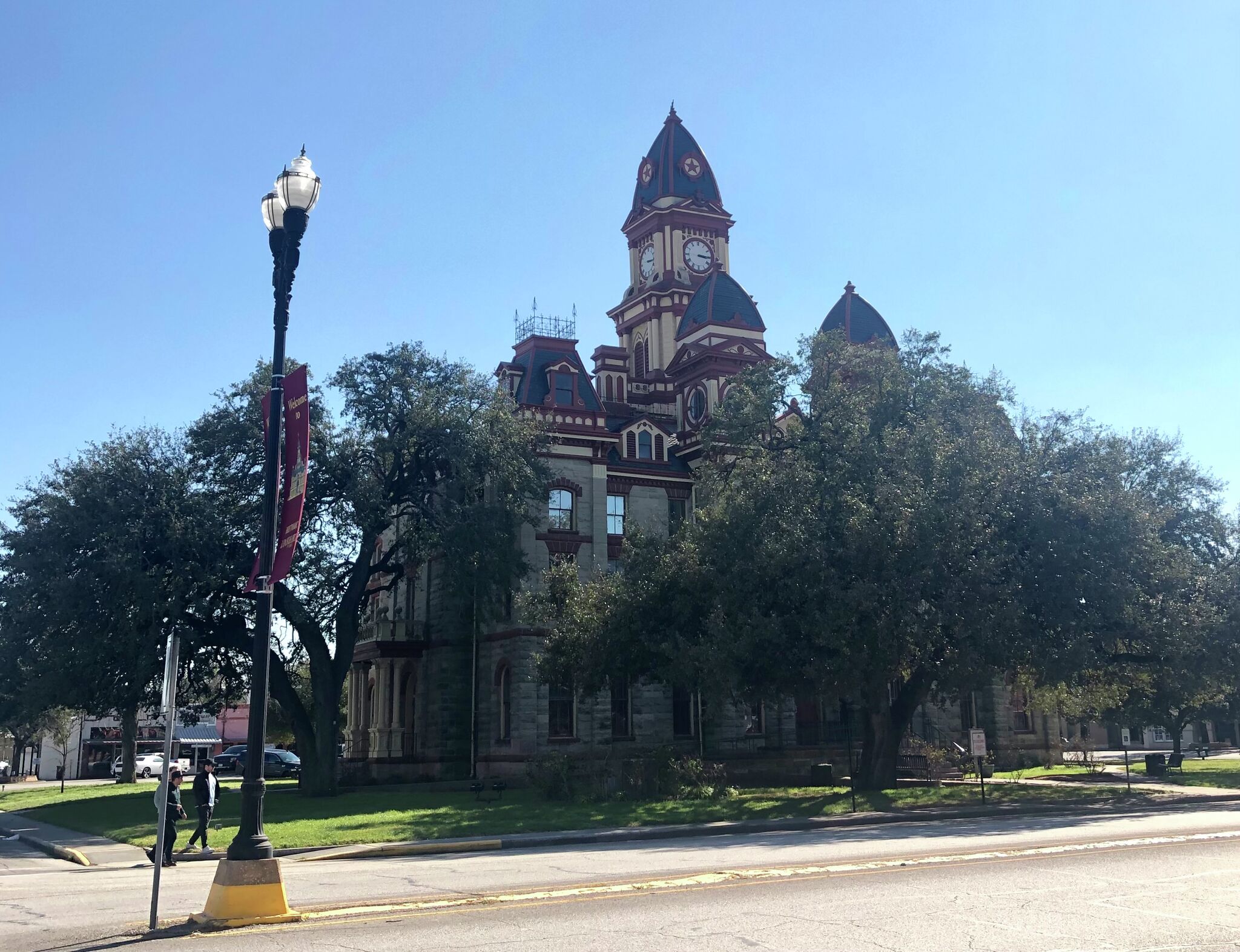 What's the big deal about little Lockhart?