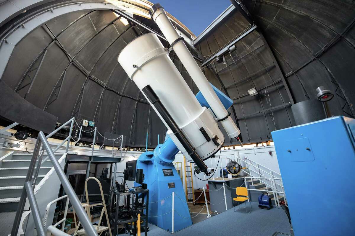 Make-A-Wish helps 8-year-old boy shoot for the stars at George Observatory