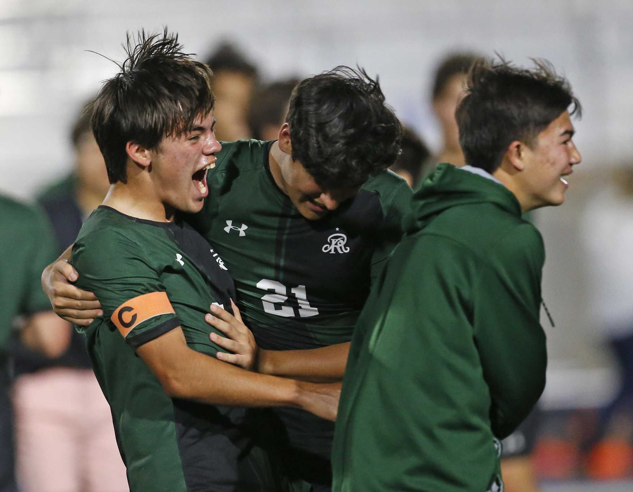 Soccer preview: Area teams aim for state tournament berths