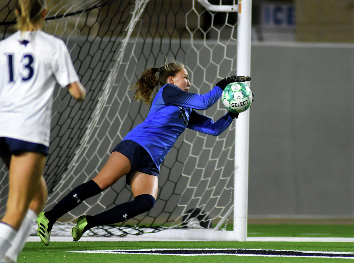 Girls soccer: Tomball Memorial advances to regional tournament