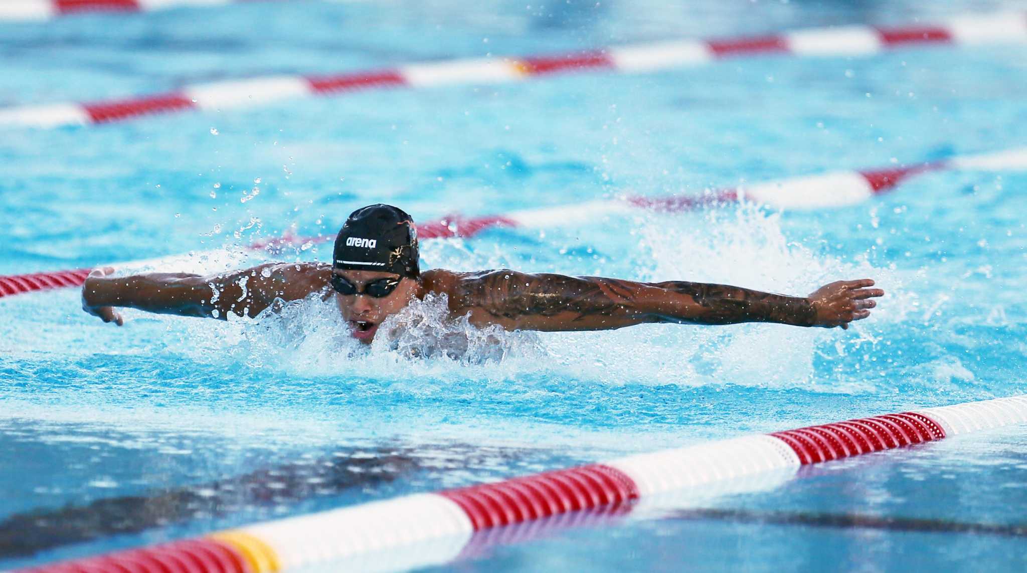 Former A&M swimmer sets personal best in 200 IM at TYR Pro Swim Series