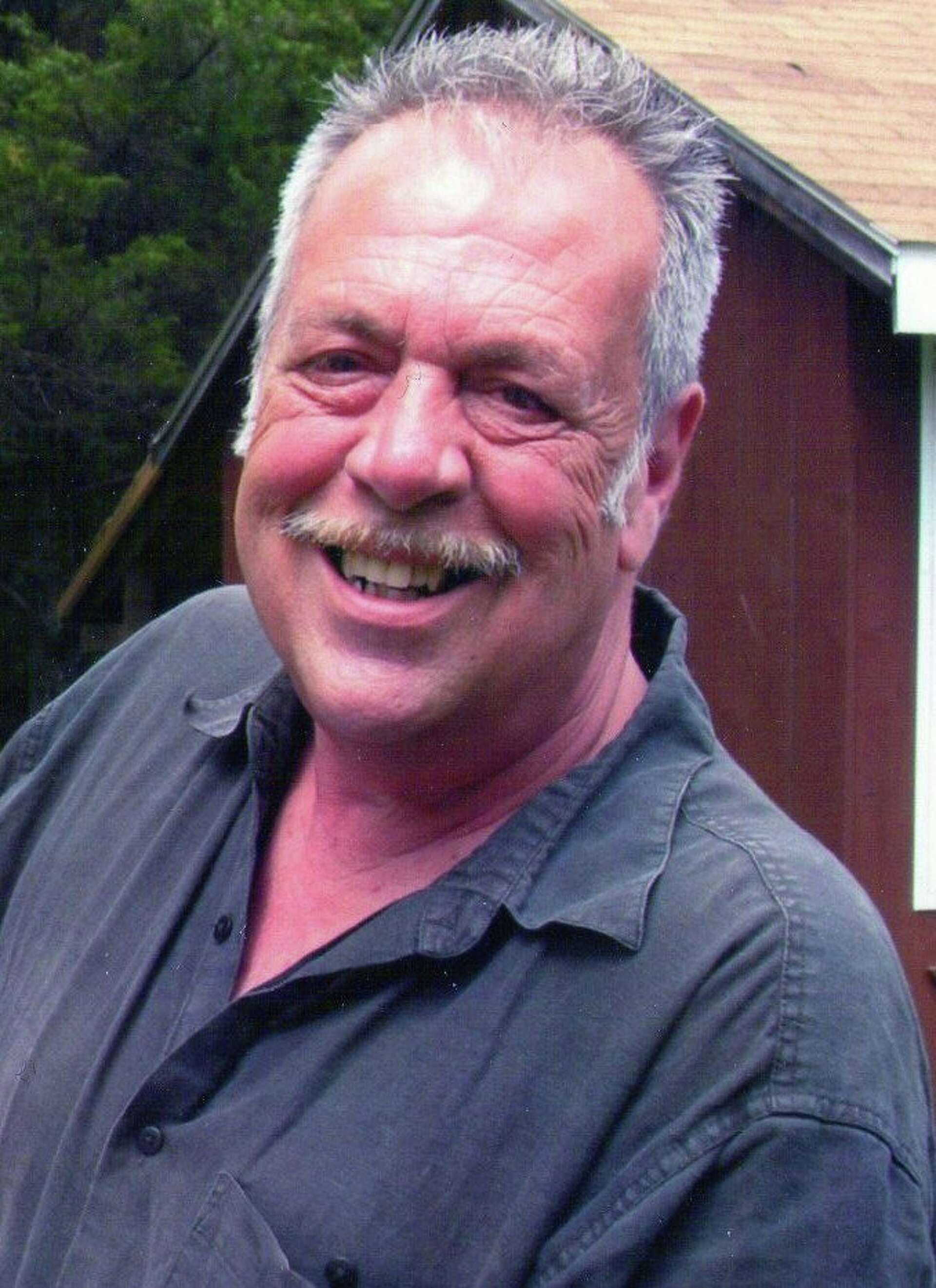 Bob Mason, radio shock jock and 'Continuous Party' candidate, dies at 73